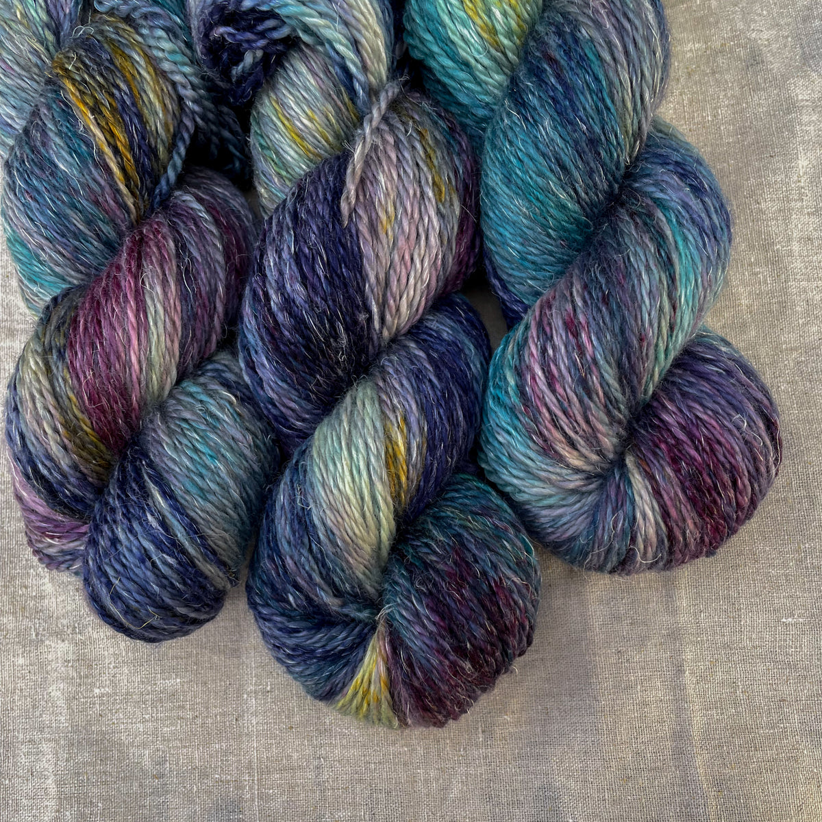 Neptune's Daughter ~ Merlin Worsted ~ Merino Linen 10ply – Yarn Therapy