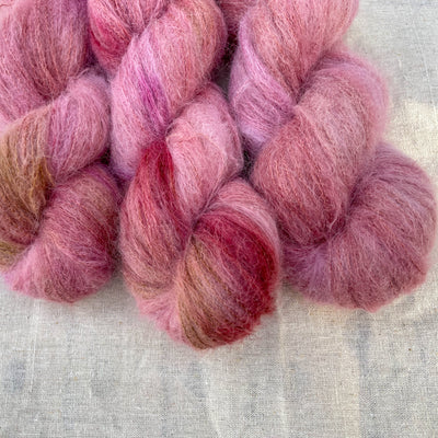 Peacock ~ Merlin ~ Merino Linen Singles – Yarn Therapy